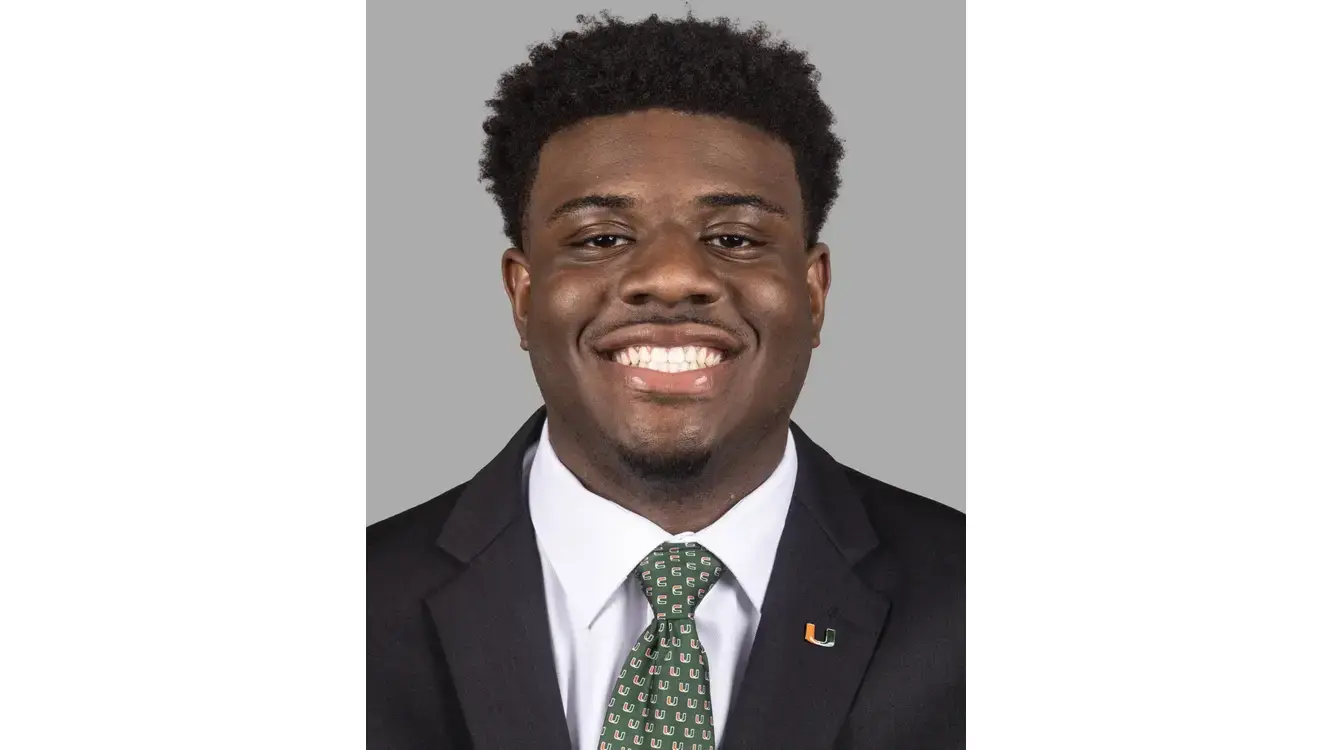 Justin Scott, former St. Ignatius College Preparatory football player ...