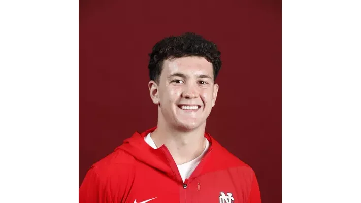 Danny O'Malley, former Benet Academy football player will compete with ...